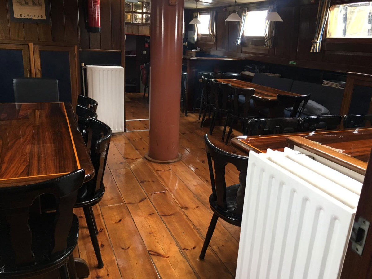 Home - Deutsch - Nil Desperandum